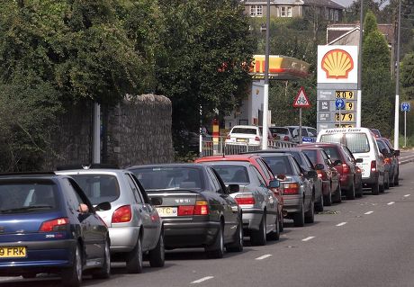 73 Petrol crisis 2000 Stock Pictures, Editorial Images and Stock Photos ...
