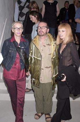 ALIAI FORTE AT THE SAATCHI GALLERY FOR NEW SHOW, LONDON 2000 Stock ...