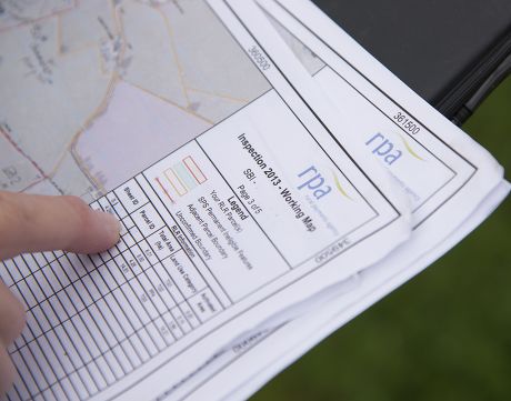 13 Checking maps Stock Pictures, Editorial Images and Stock Photos ...