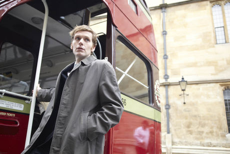 'Endeavour' TV Programme - 2013 Stock Pictures, Editorial Images and ...