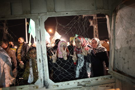 250 Freed inmates Stock Pictures, Editorial Images and Stock Photos ...