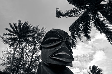 Cook Islands Carved Figure Editorial Stock Photo - Stock Image ...