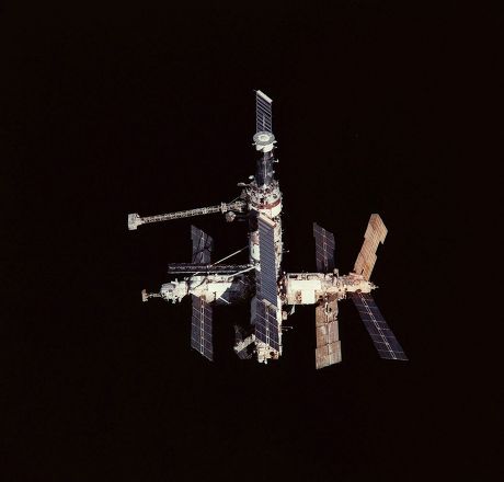 250 Mir shuttle Stock Pictures, Editorial Images and Stock Photos ...