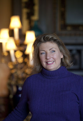 Lady Fiona Countess Carnarvon Highclere Castle Editorial Stock Photo ...