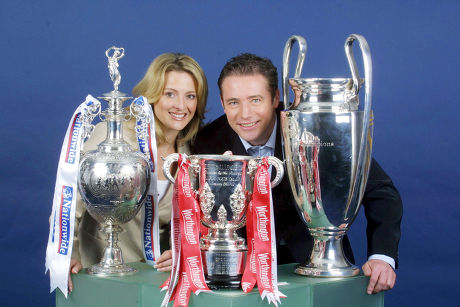 2 imágenes de Champions league and worthington cup. tv presenter ...