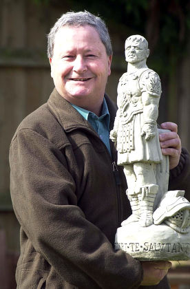 Jeff Callaghan Russell Crowe Statue Editorial Stock Photo - Stock Image ...