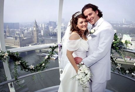 Simon Stapleton Dawn Bottomley Marry Civil Editorial Stock Photo ...