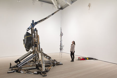 __COUNT__ 'Body Language' exhibition, Saatchi Gallery, London, Britain ...