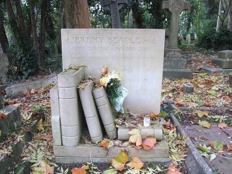 Jeremy Beadles Grave Highgate Cemetery London Editorial Stock Photo - Stock Image | Shutterstock