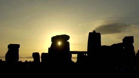 Sunrise Over Stonehenge On Summer Solstice Editorial Stock Photo ...