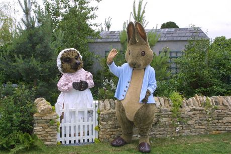 Peter Rabbit Mrs Tiggywinkle Hampton Court Editorial Stock Photo ...