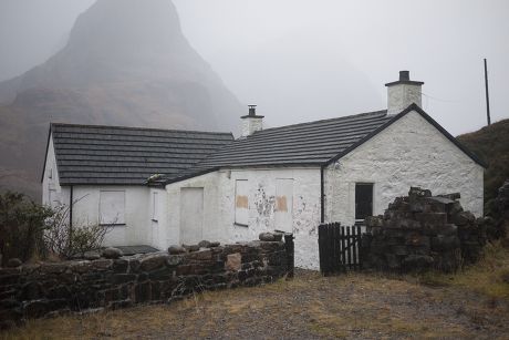 Jimmy Saviles Cottage Alltnareigh Glen Coe Editorial Stock Photo ...