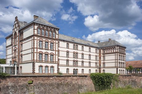 250 Vocational school building Stock Pictures, Editorial Images and ...