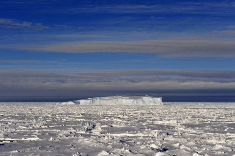 Iceberg Way Chinese Icebreaker Xuelongs Snow Editorial Stock Photo ...