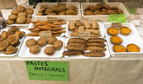 57 Bakery stall Stock Pictures, Editorial Images and Stock Photos ...