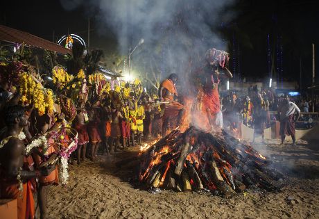 Firewalker Ceremony Agni Kavadi Perunguzhi Kerala Editorial Stock Photo ...