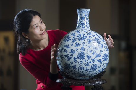 Project Curator Yuping Luk Large Porcelain Editorial Stock Photo ...