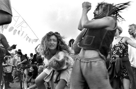 56 Hippies dancing Stock Pictures, Editorial Images and Stock Photos ...