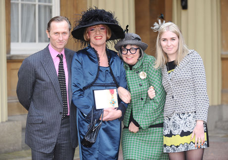 Grayson Perry Partner Philippa Perry Daughter Editorial Stock Photo ...
