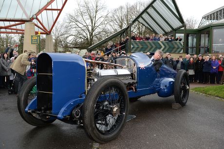 Restored land speed record-breaking Sunbeam 350hp started for first ...