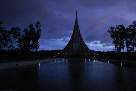 National Memorial Tower Jatiyo Smriti Soudho Editorial Stock Photo ...
