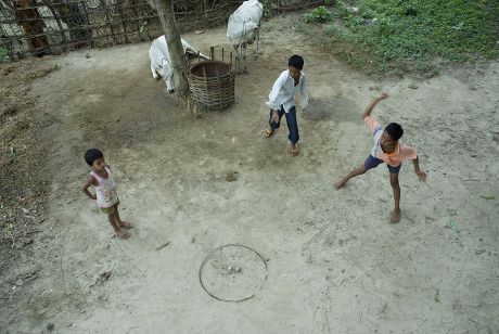 Children Playing Tops Traditional Game Bangladesh Editorial Stock Photo ...