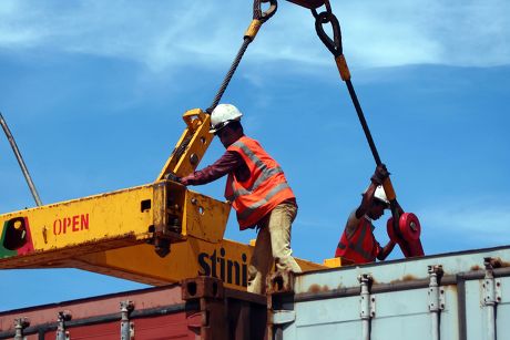 60 Men loading trucks Stock Pictures, Editorial Images and Stock Photos ...