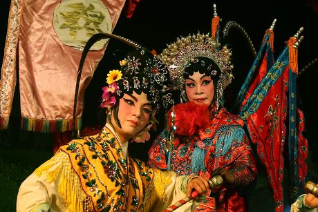 74 Traditional artistes Stock Pictures, Editorial Images and Stock ...