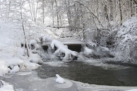 250 Ice covered stream Stock Pictures, Editorial Images and Stock ...