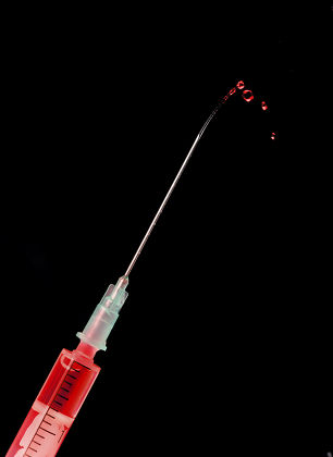 53 Injecting serum Stock Pictures, Editorial Images and Stock Photos ...
