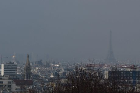 Smog over Paris, France - 15 Mar 2014 Stock Pictures, Editorial Images ...