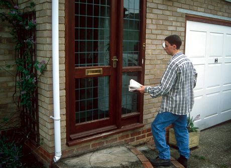 13 Newspaper delivery boy Stock Pictures, Editorial Images and Stock ...
