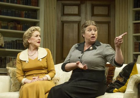 imágenes de 'Relative Values' Play at The Harold Pinter Theatre, London ...