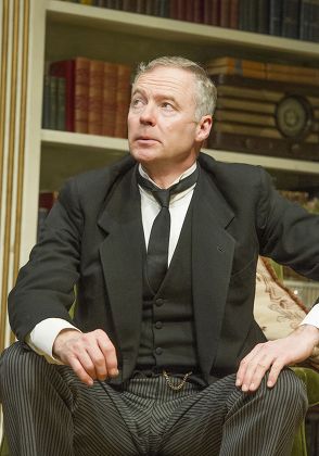 imágenes de 'Relative Values' Play at The Harold Pinter Theatre, London ...