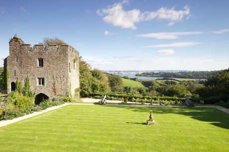 19 Trematon castle Stock Pictures, Editorial Images and Stock Photos ...