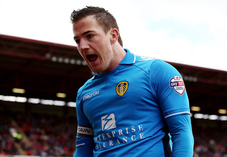 Ross Mccormack Leeds United Celebrates Scoring Editorial Stock Photo ...