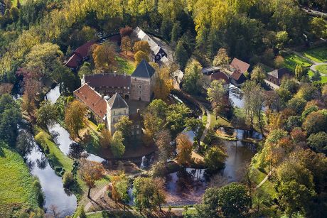 Schloss Rheda Castle Schlosspark Rheda Castle Editorial Stock Photo ...