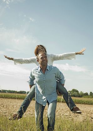 250 Piggyback ride Stock Pictures, Editorial Images and Stock Photos ...