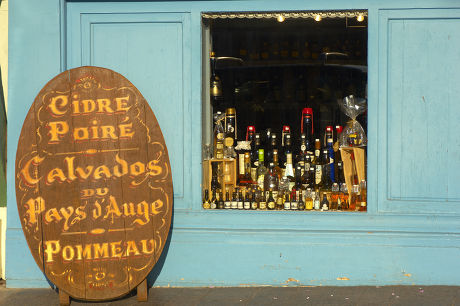 40 Calvados alcohol Stock Pictures, Editorial Images and Stock Photos ...