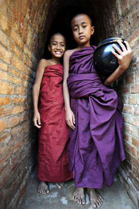 500 Burma natives Stock Pictures, Editorial Images and Stock Photos ...