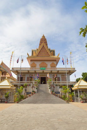 Wat Ounalom Phnom Penh Cambodia Editorial Stock Photo - Stock Image ...