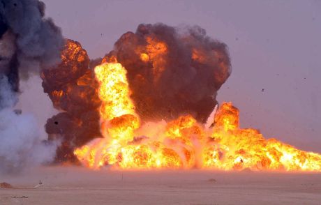 Explosion Seen During Saudi Arabias Abdullahs Editorial Stock Photo ...