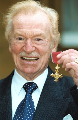 Bert Weedon Obe Editorial Stock Photo - Stock Image | Shutterstock