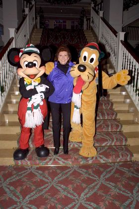 Cilla Black Filming Surprise Surprise Disneyland Editorial Stock Photo ...