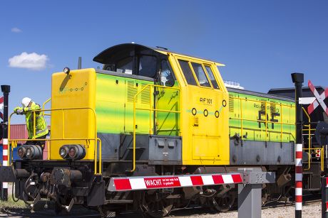 87 Energy storage train Stock Pictures, Editorial Images and Stock ...