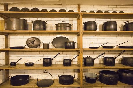 250 Iron pot Stock Pictures, Editorial Images and Stock Photos ...