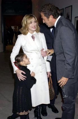 Mario Testino Madonna Her Daughter Lourdes - Foto de stock de contenido ...