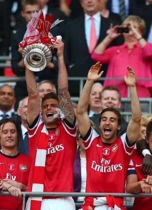 Olivier Giroud Mathieu Flamini Arsenal Celebrate Editorial Stock Photo ...