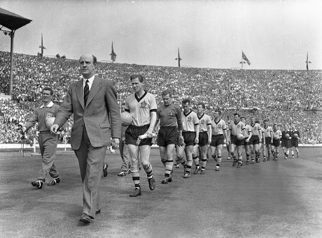 obituary - bill slater wolves fa cup Stock Photos (Exclusive ...