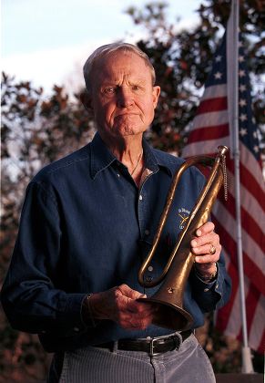 General Hal Moore Retired Receiving Distinguished Editorial Stock Photo ...